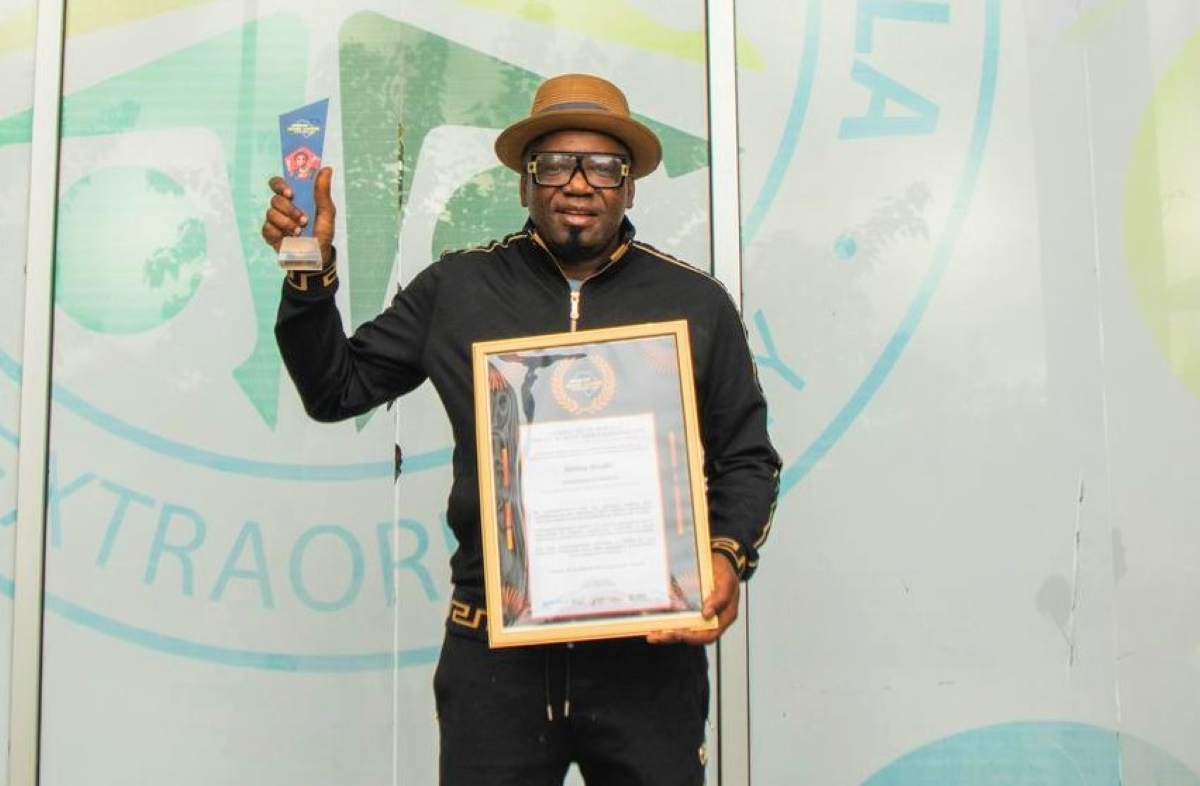 Jimmy Dludlu distinguido em "Excelência em Música Jazz Africana ...